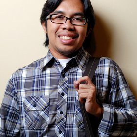 Biografi Ahmad Fuadi | inspirasi publik