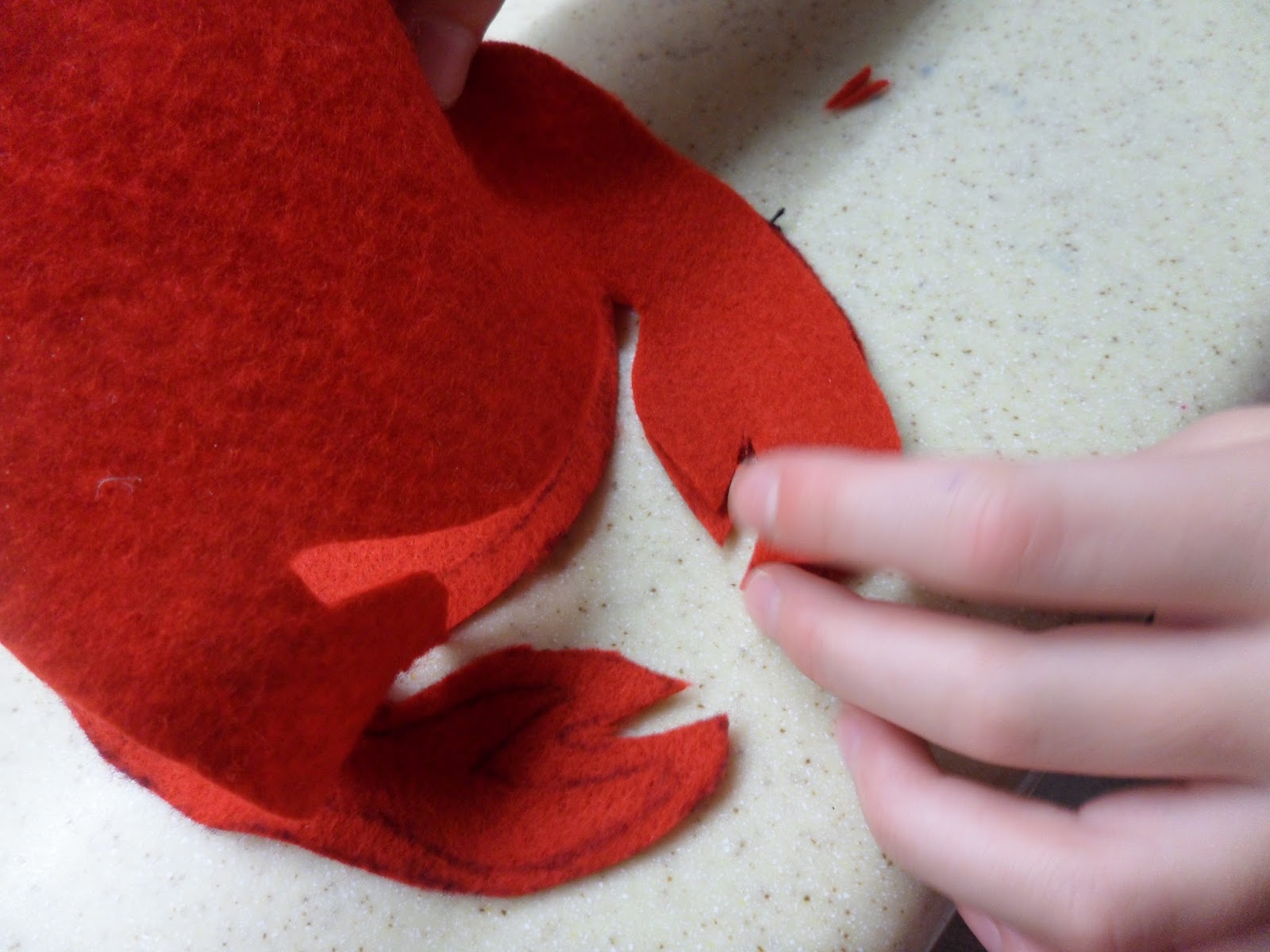 Felt Crab Ornament Tutorial