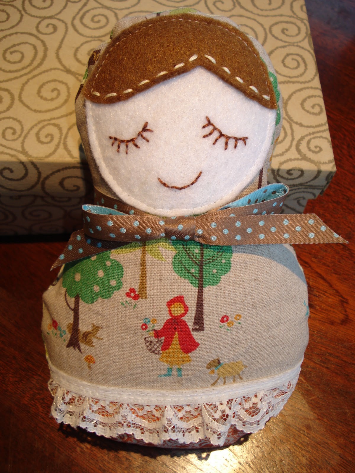 cupcake cutie: Babushka Softie Doll Tutorial