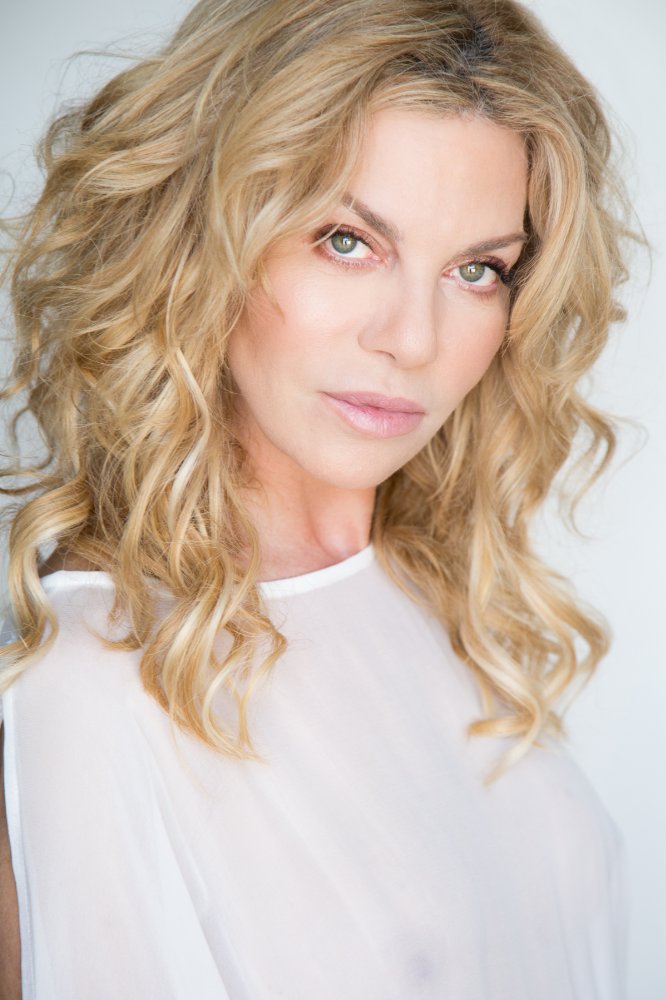 Shareen Mitchell Movies List And Roles The X Files Season 11 Er Season 15 And Others