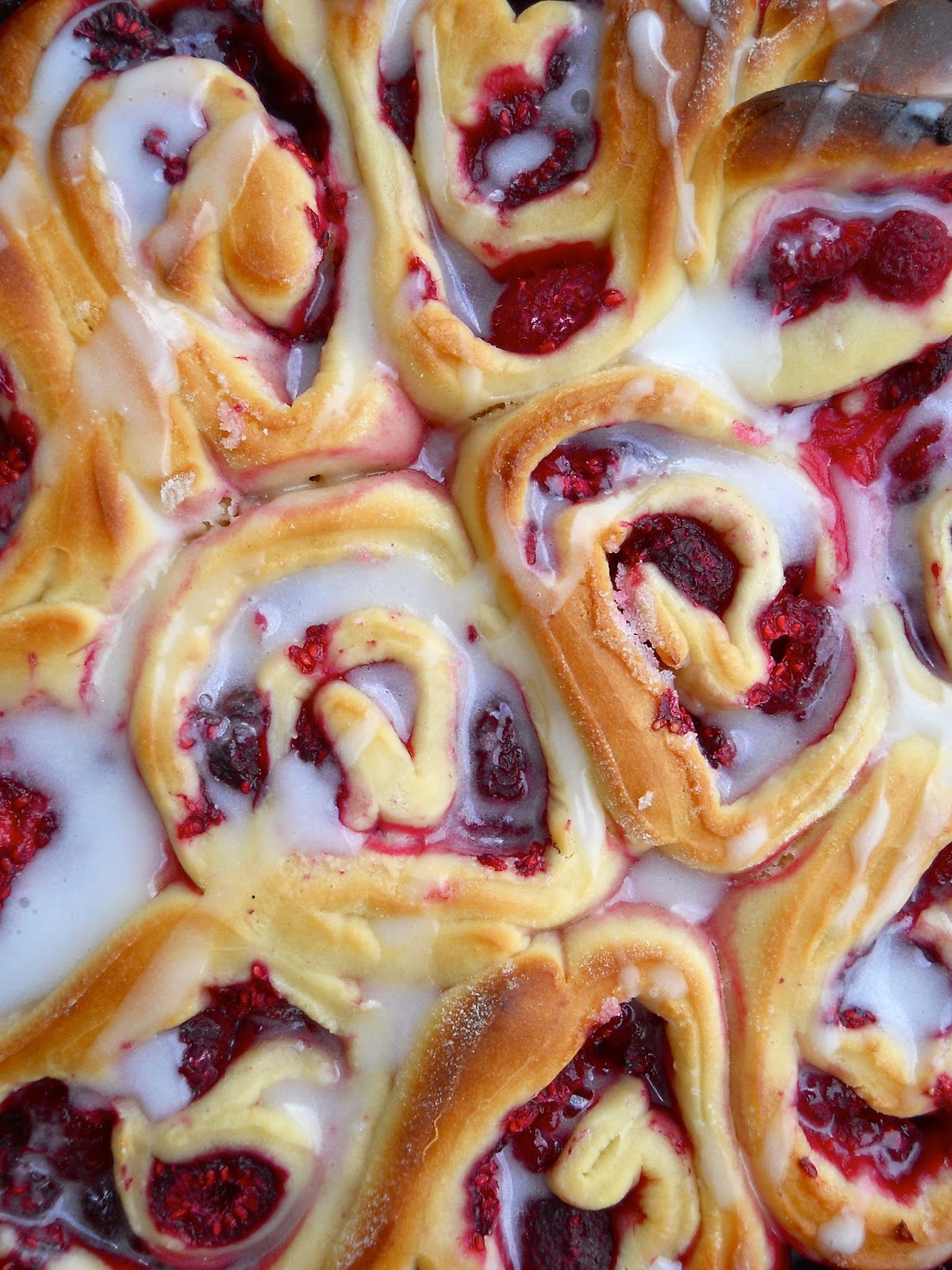 Raspberry Swirl Rolls | A Homemade Living