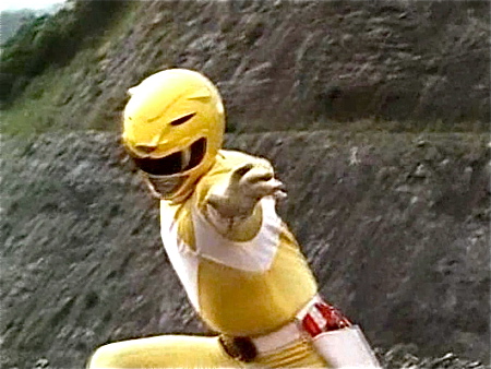 Dennis-Toys: MMPR Yellow Power Ranger