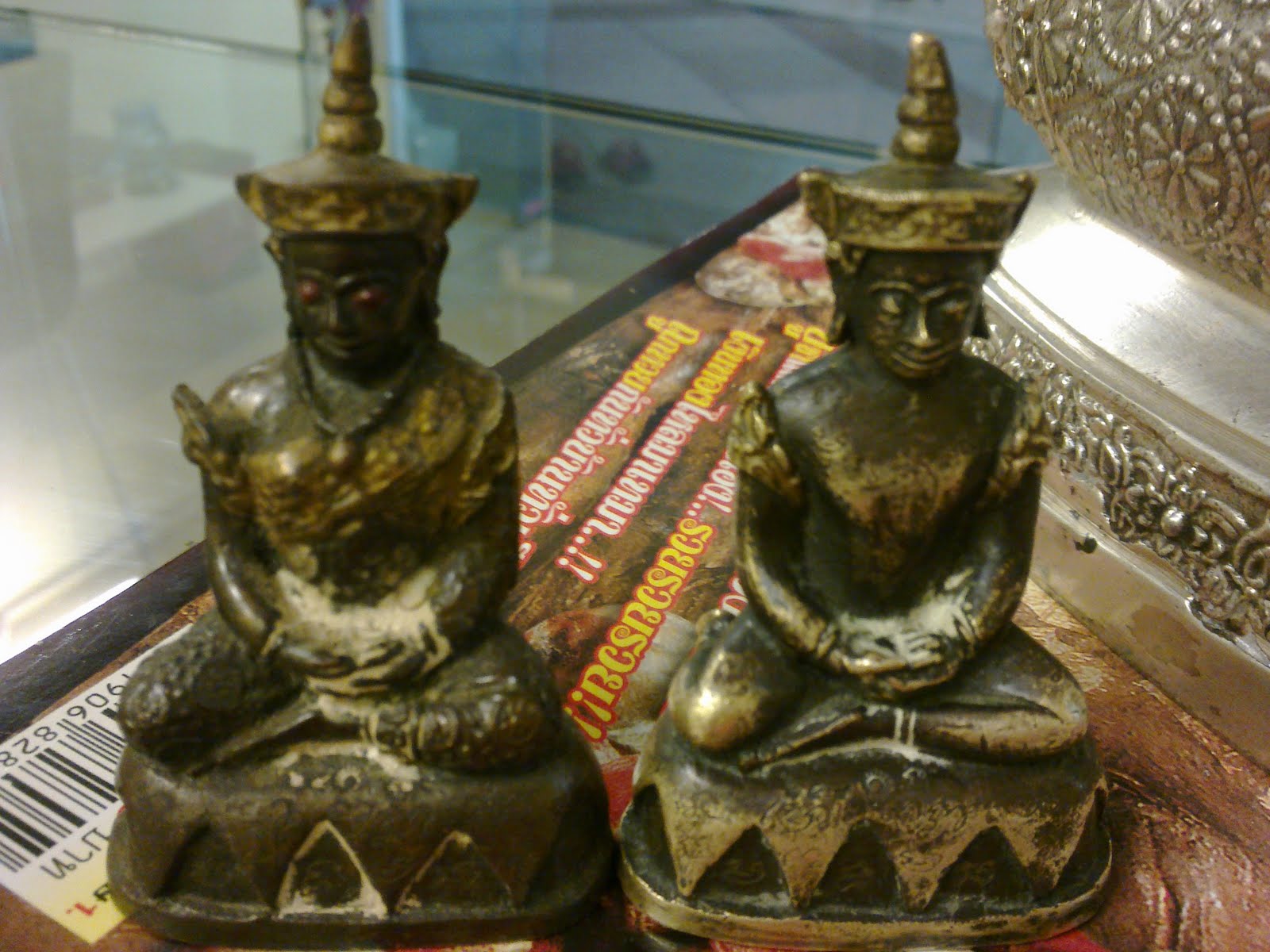 正灵泰式神佛店Zheng Ling Thai Amulet Specialist: Phra Ngan Done By Archan ...