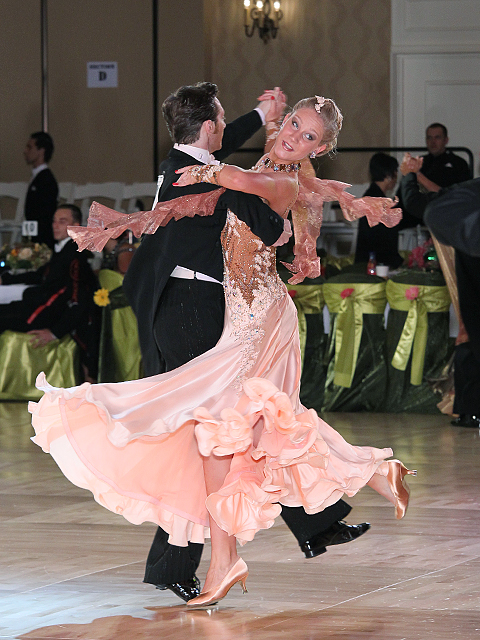 Ballroom Weddings Pic: Ballroom Quickstep Dance