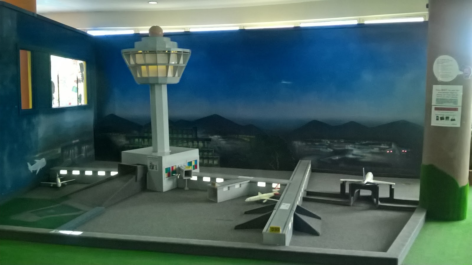 The Ham and Egger Files: LilliPutt indoor Mini Golf in Singapore