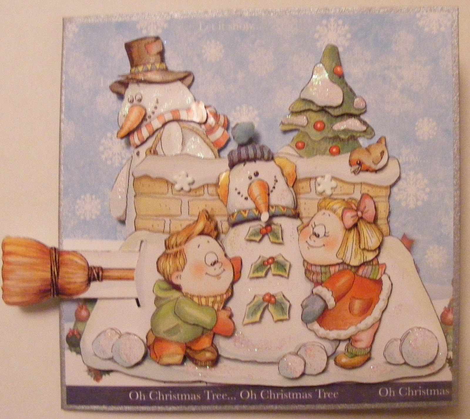 Tig's Cards: MOVEABLE DECOUPAGE CHRISTMAS CARD