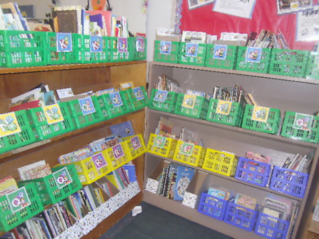 The Apple Basket Teacher: Extreme Makeover: Library Edition