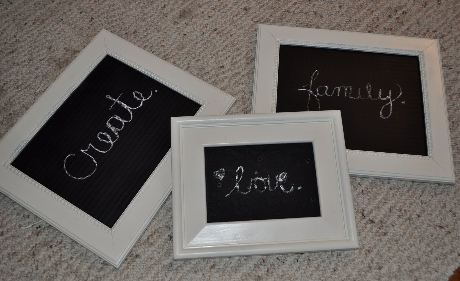 jessicaNdesigns: Picture Frame Chalk Boards (diy)