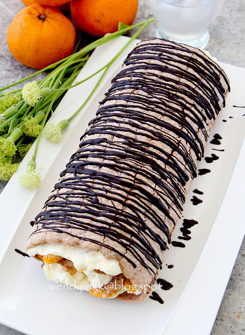 Table for 2.... or more: Budapest Roll ~ Budapestrulle