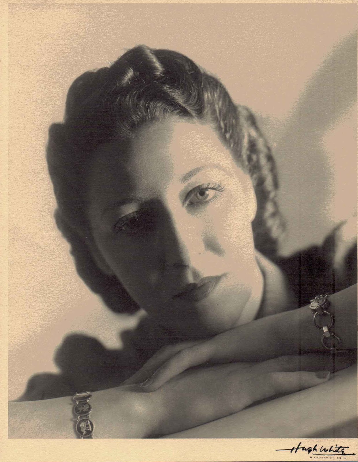 Faces of Amy Johnson: The Fashionable Flyer – Historic Croydon Airport ...