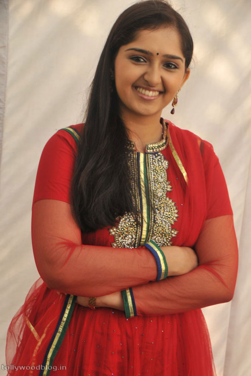 Genius heroine Sanusha photos stills gallery