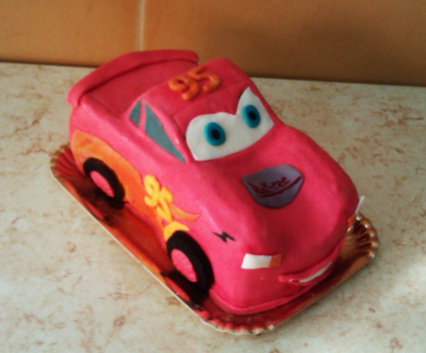 andreea's cakes: Fulger McQueen