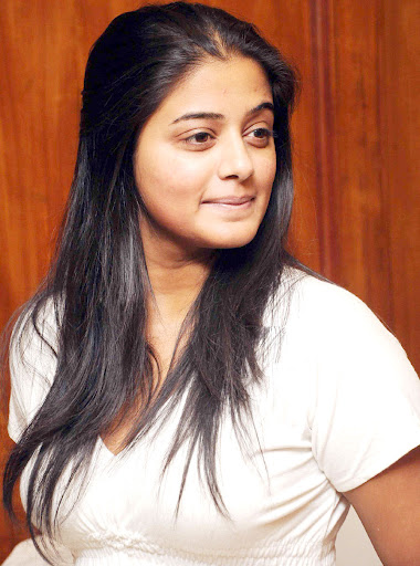 Priyamani Hot Unseen Pics in White Without Makeup |Beautiful Indian ...