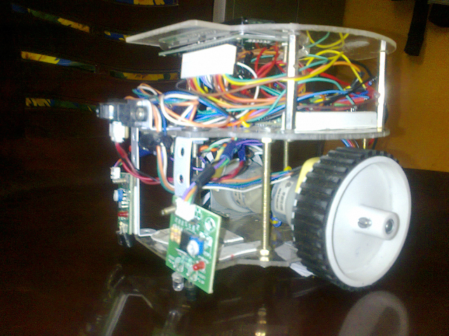Line Following Obstacle Avoiding Maze solving Robot part1 (Arduino project)