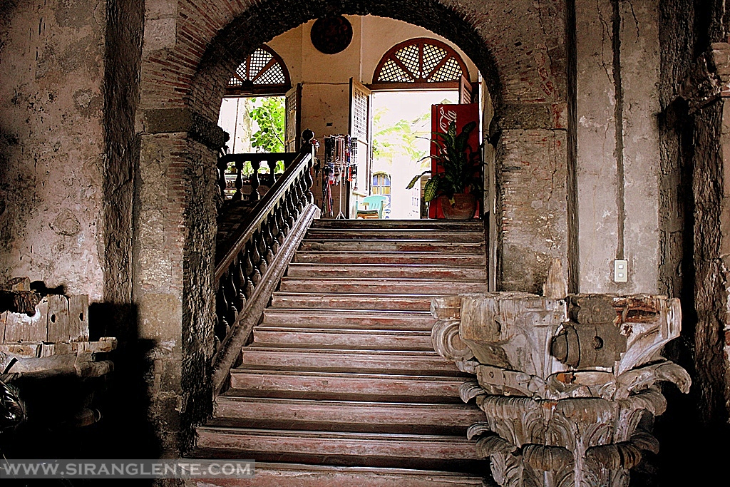 SIRANG LENTE: TAAL BASILICA, BATANGAS