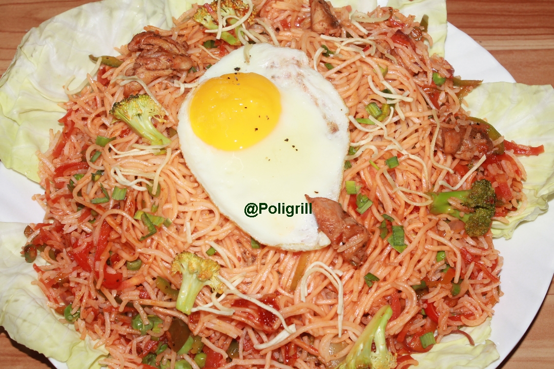PoliGrill: Chicken Triple Schezwan Rice