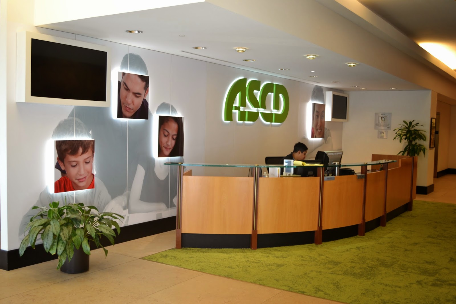 Adler Display Studios: Does Your Lobby Make a Strong Impression?