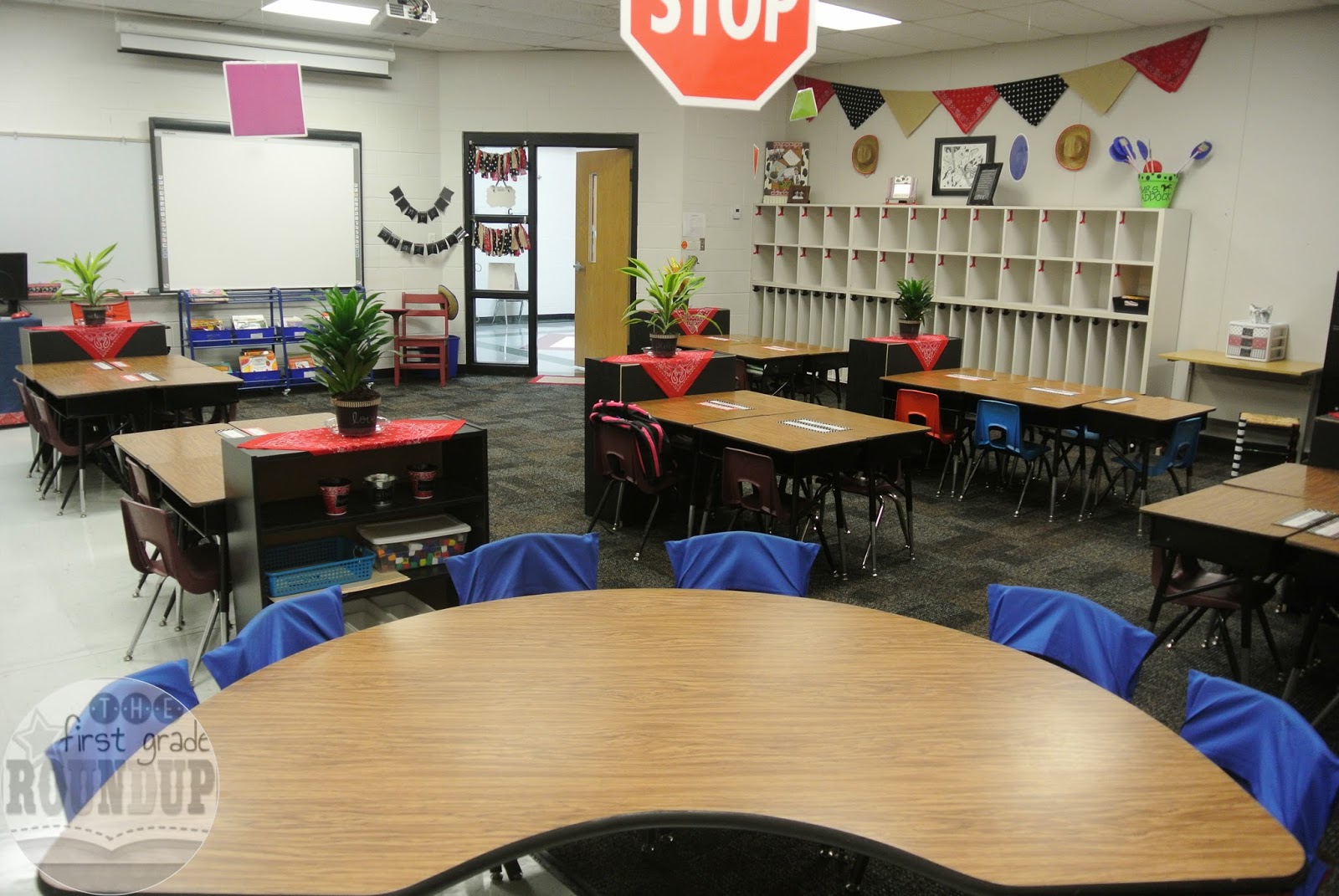 1st grade classroom tour: Western class decor - The First Grade Roundup