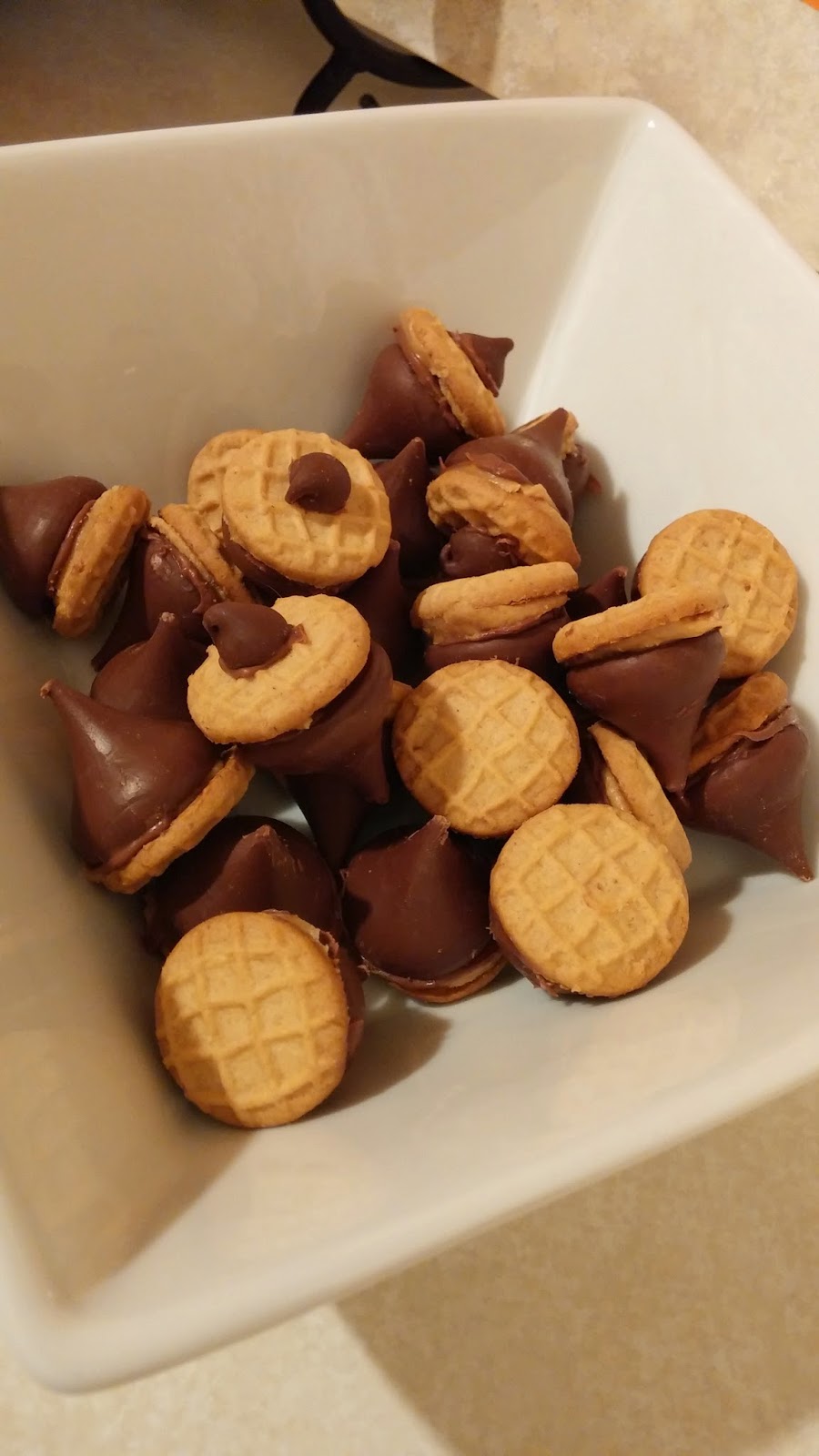 Gust Gab: Nutter Butter Acorn Treats! #HormelFamily