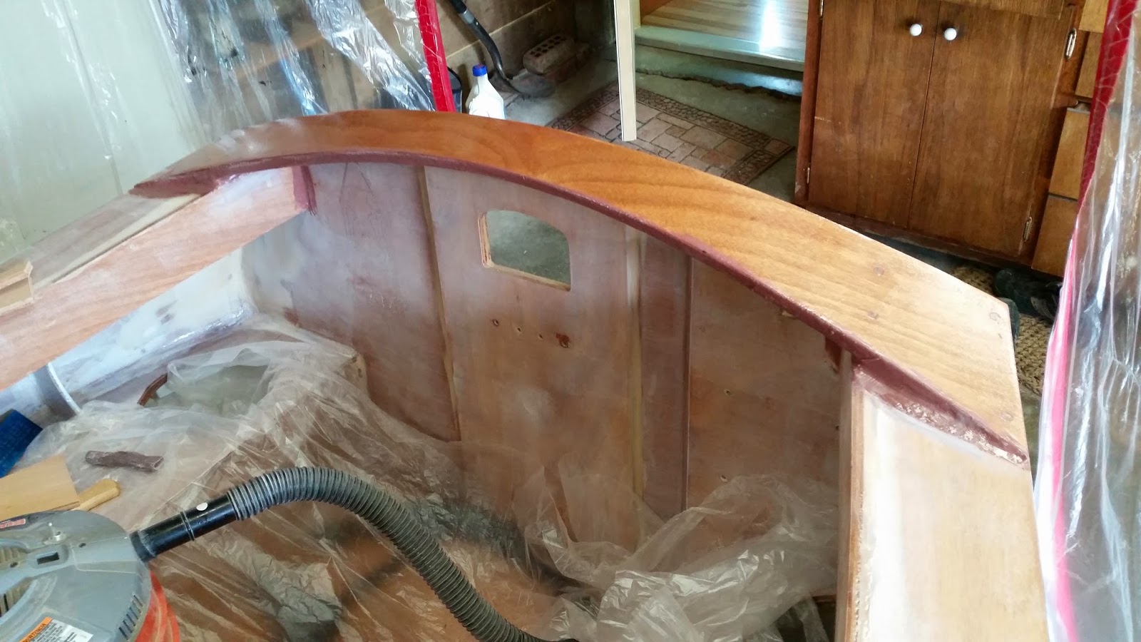 Sailing Scamp 284: Transom cap installed