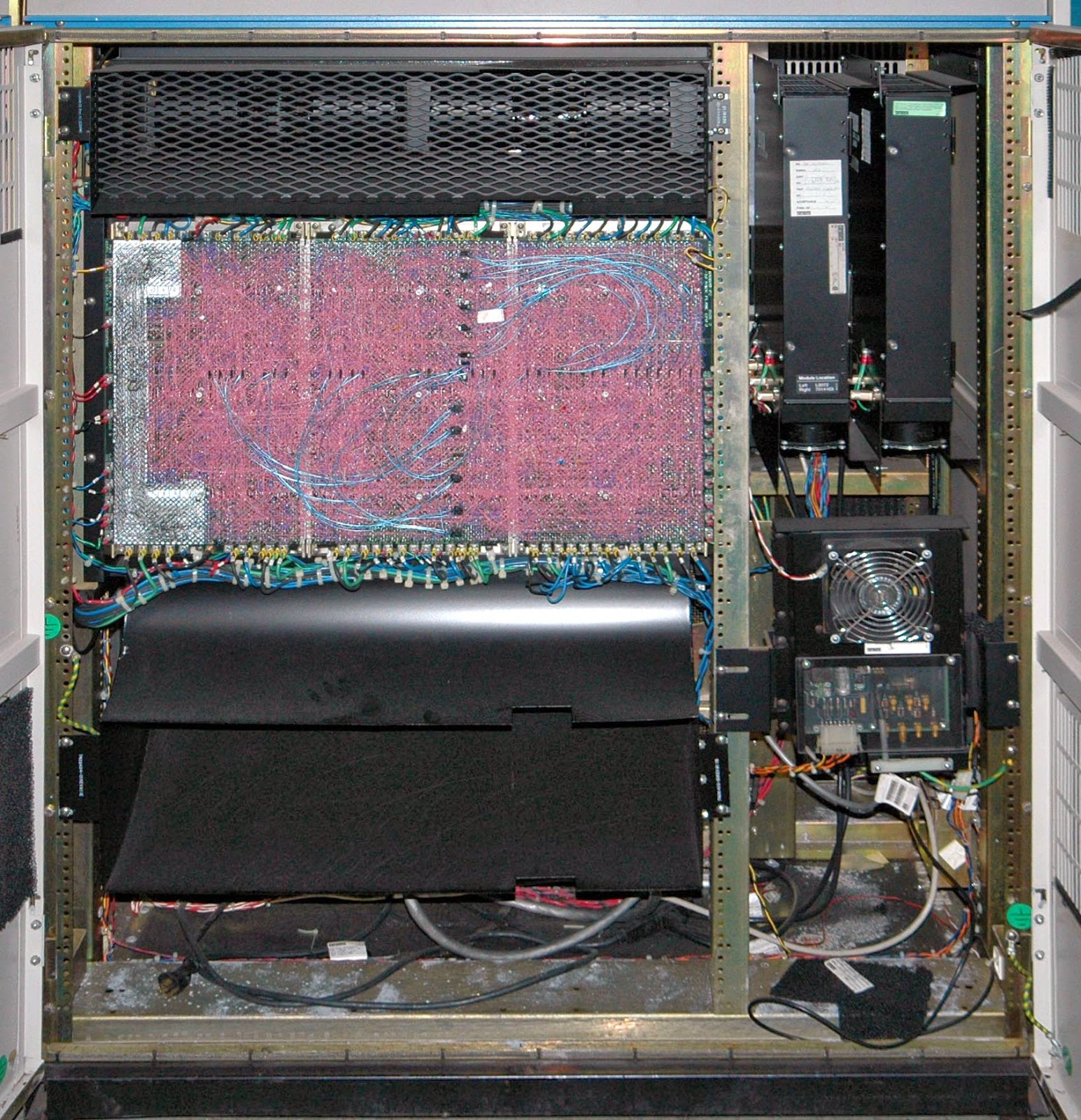Exo Cruiser: Digital's DECSYSTEM-20 - Part 5 - CPU (KL10)