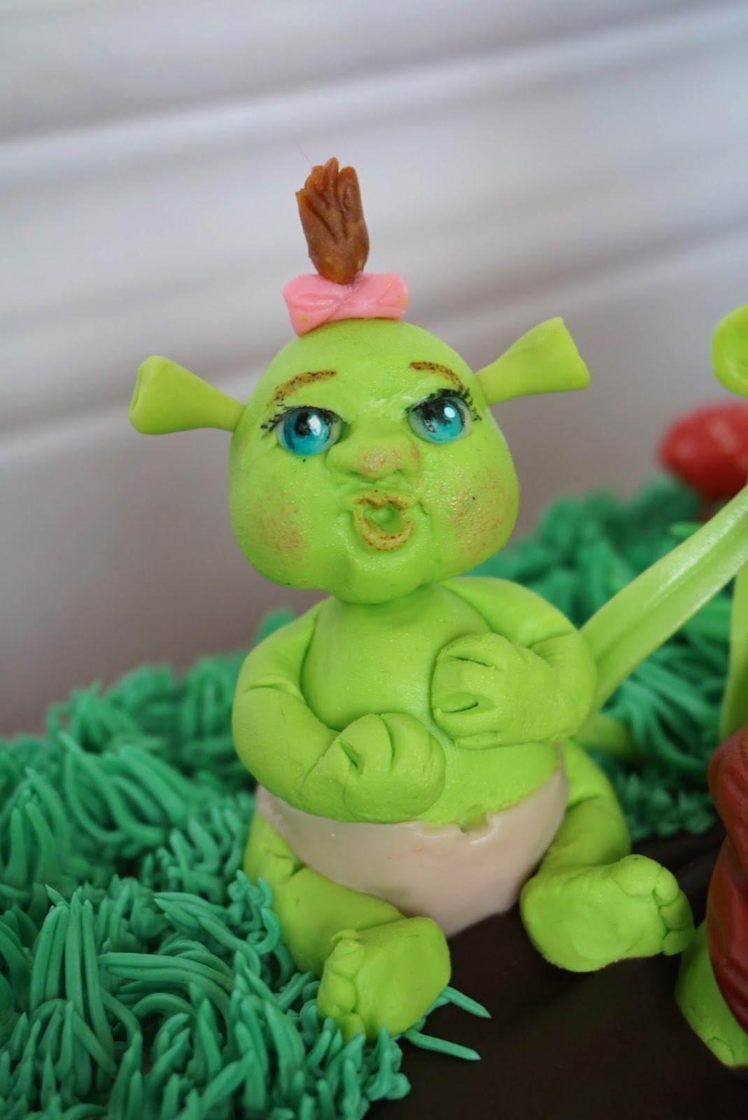 Custom Cakes by Lori: Shrek family cake in a mud bath for a 5yr. old