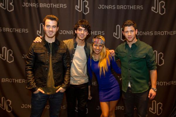 JonasBNoticias: Meet & Greet de los Jonas Brothers en Pantages