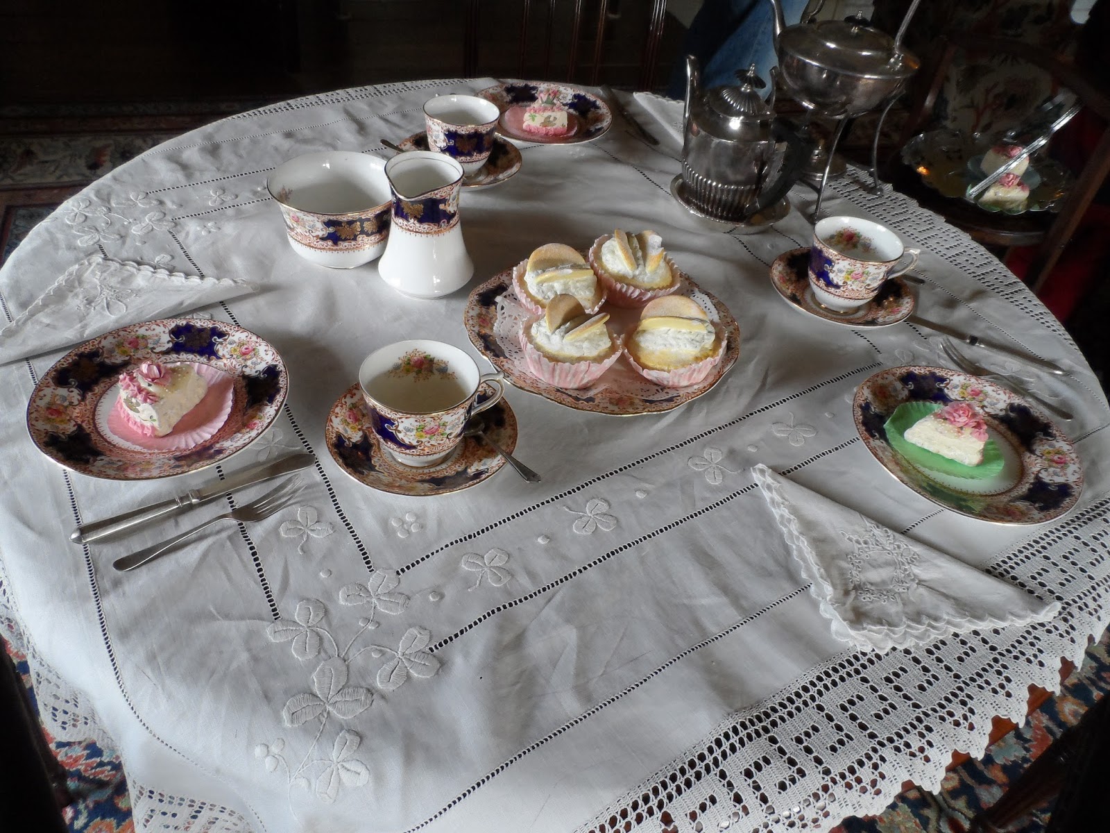 Pembrokeshire Lass: Posh Afternoon Tea