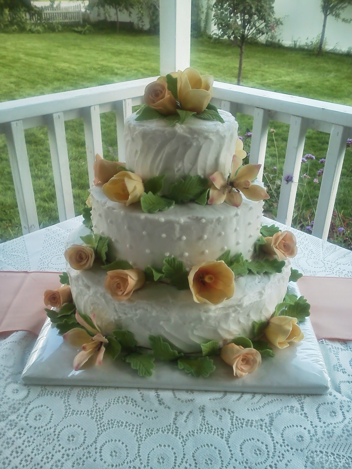 Fuzzy Cakes: Wedding cakes