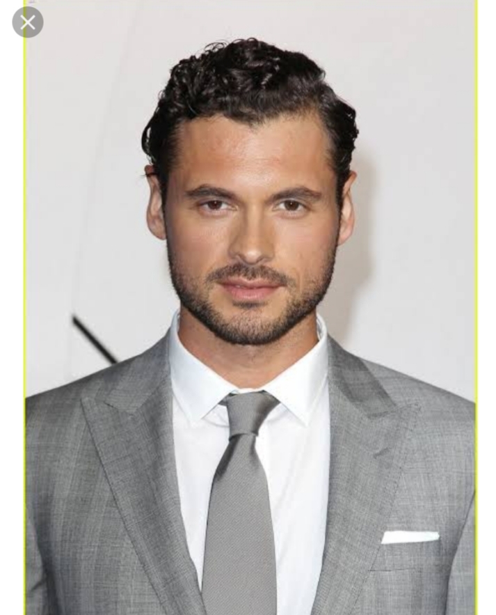 Los Ojos del Espectador: Adan Canto actor y cantante Mexicano