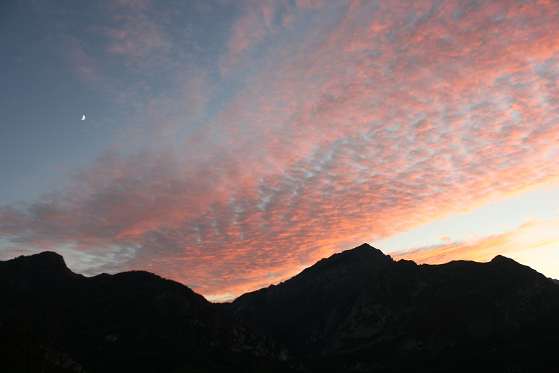 Belén Menéndez Solar: IDENTIFICACION DE NUBES: 02 Estratocúmulos