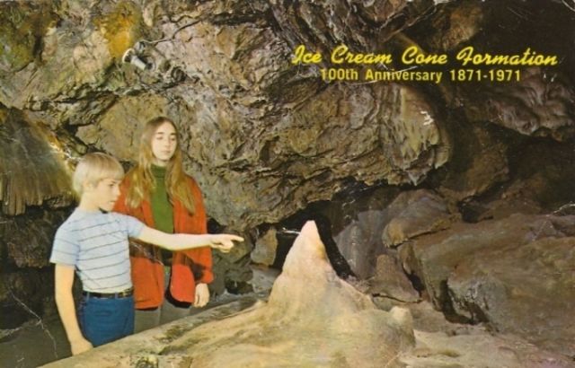 40 Hilariously Bad Vintage Postcards From Between the 1950s and 1970s ...