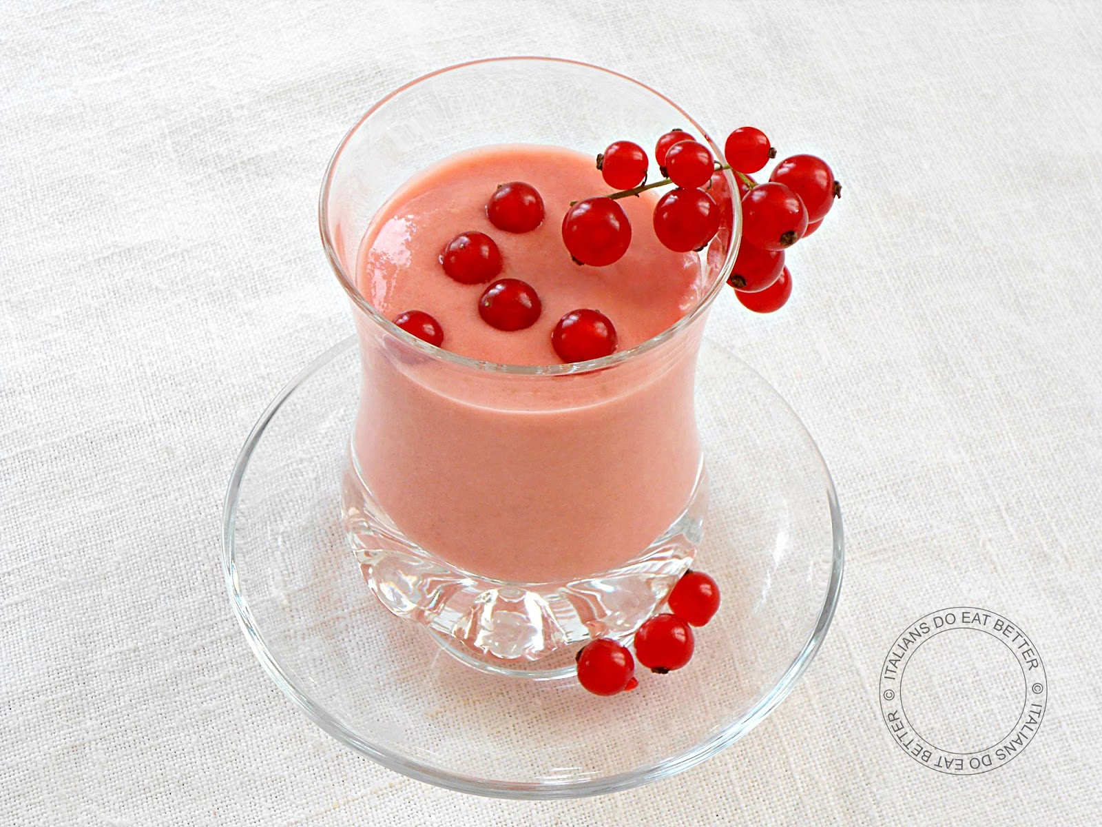 SMOOTHIE AI FRUTTI ROSSI - ITALIANS DO EAT BETTER