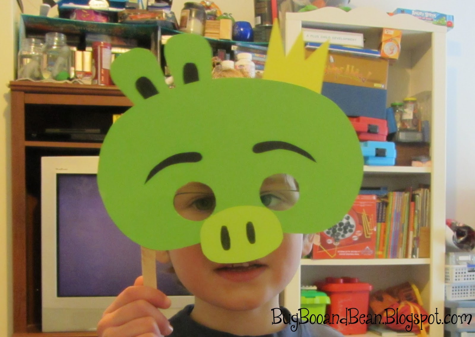 Bug, Boo, and Bean: Angry Bird Masks + Printable