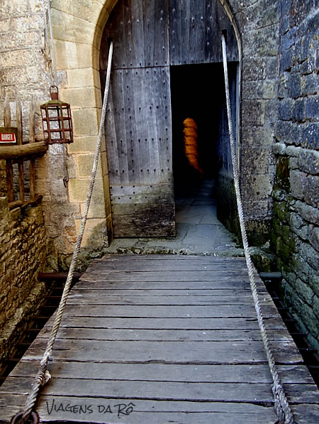 França - Castelo de Beynac, um retorno ao período medieval - VIAGENS DA RÔ