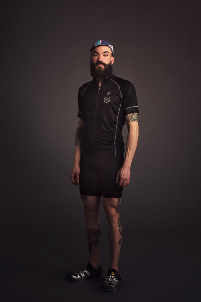 thomas dagg: Andrew R