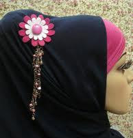 deQrAra: sanggul bonggol unta haram