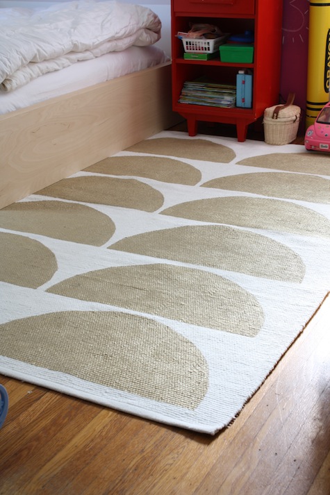 House Envy: DIY Painted Rugs