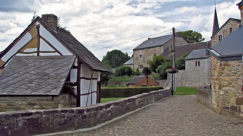 EARTH AND HER SPECIAL PLACES: 3 Wéris, a megalithic site in the Belgian ...