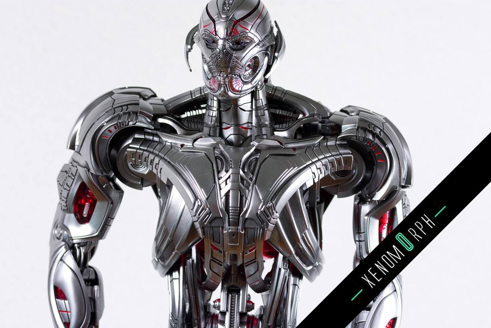 Hot Toys Ultron Prime - Avengers Age of Ultron - 1/6 MMS284 - video and ...