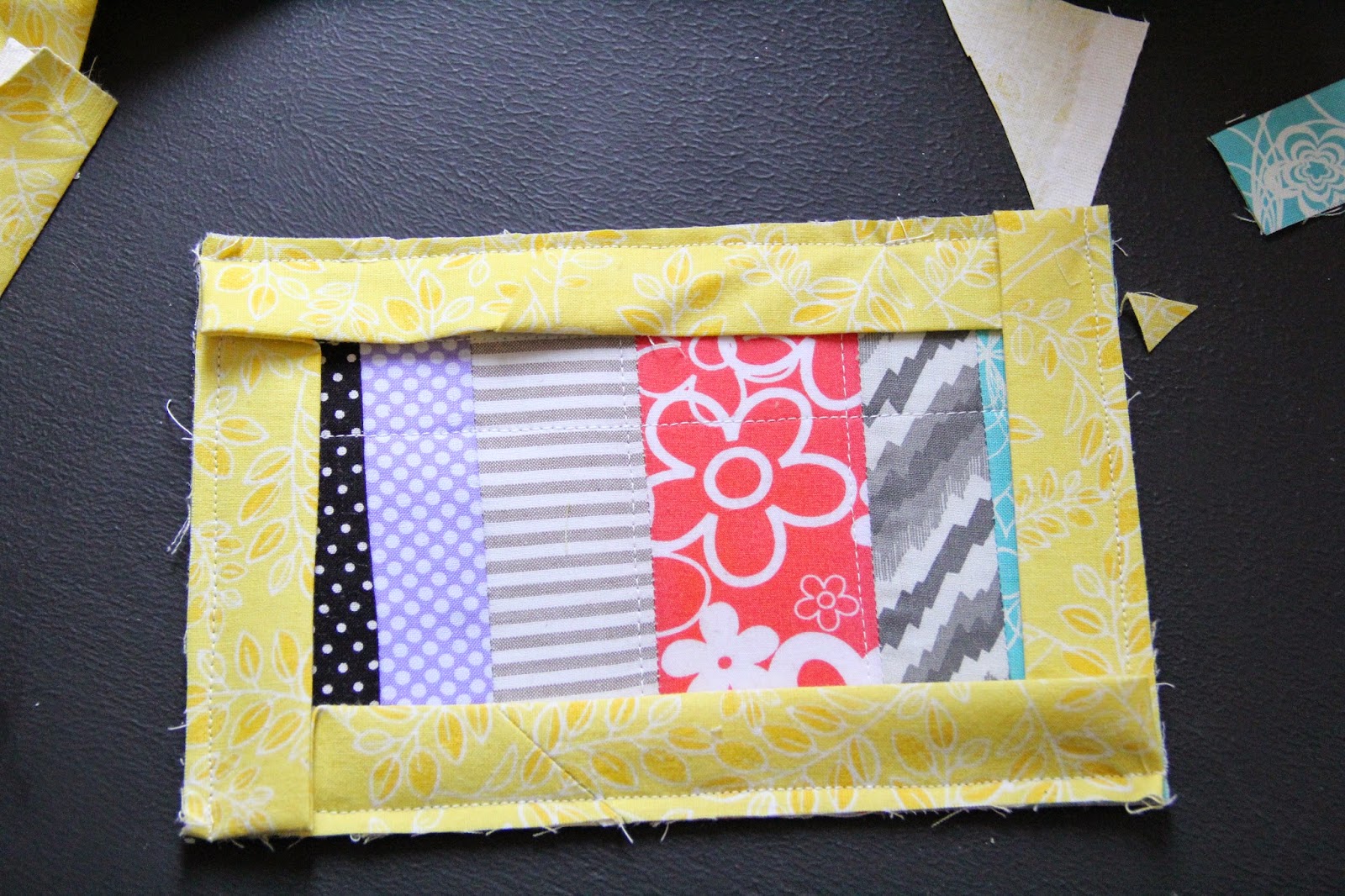 No Ordinary Sparrow: Mug Rug Tutorial