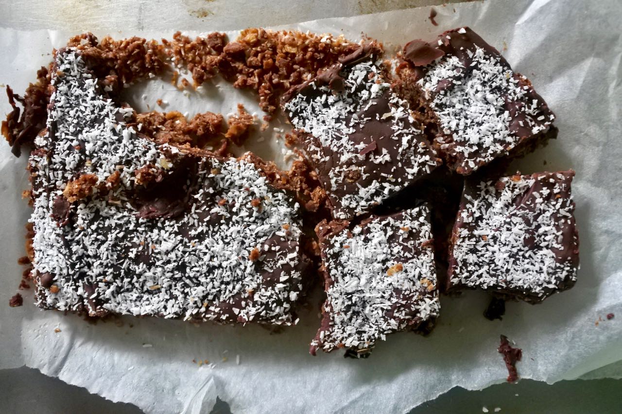 Green Gourmet Giraffe: Milo weetbix slice