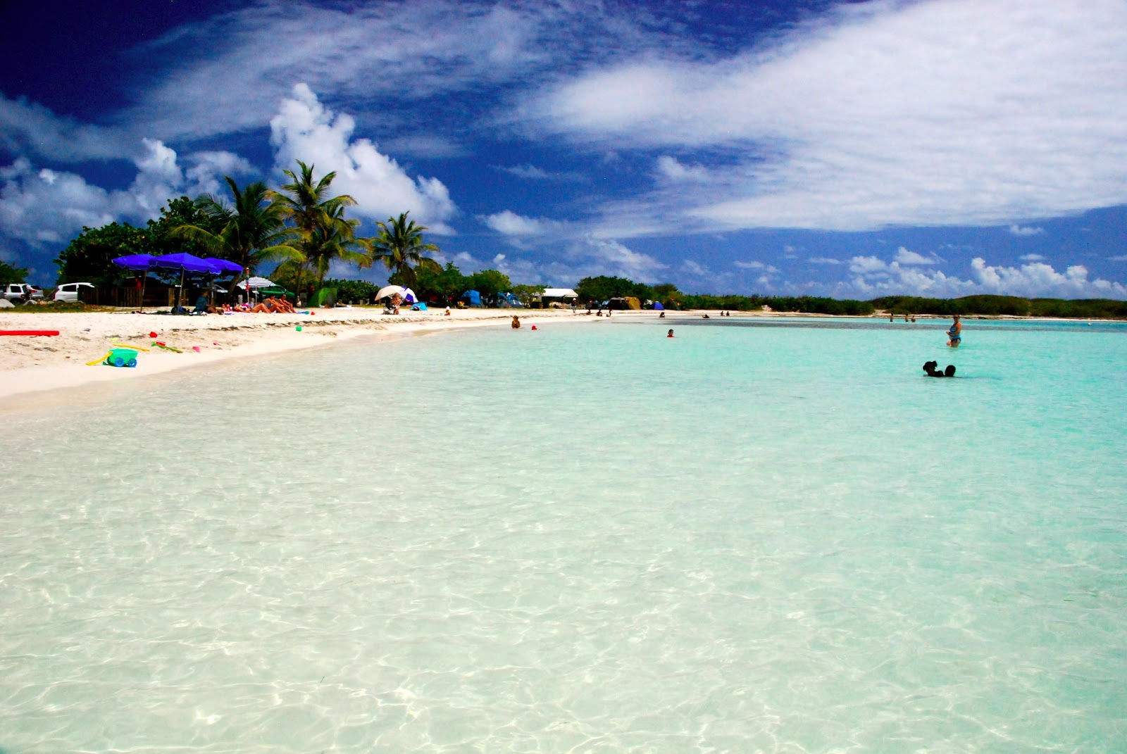 Wanderlust Traveler: St. Maarten/St. Martin (Beaches)