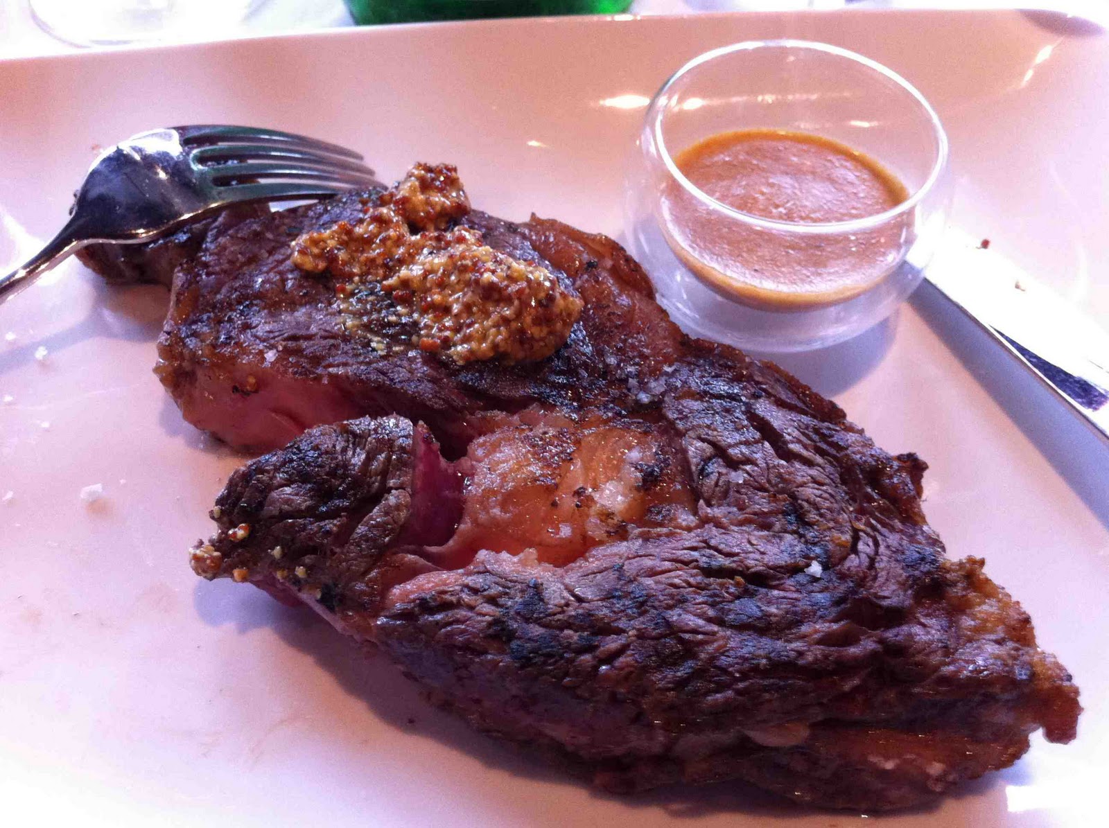 Table4Friends: Louvre/Cafe do Louvre - Paris
