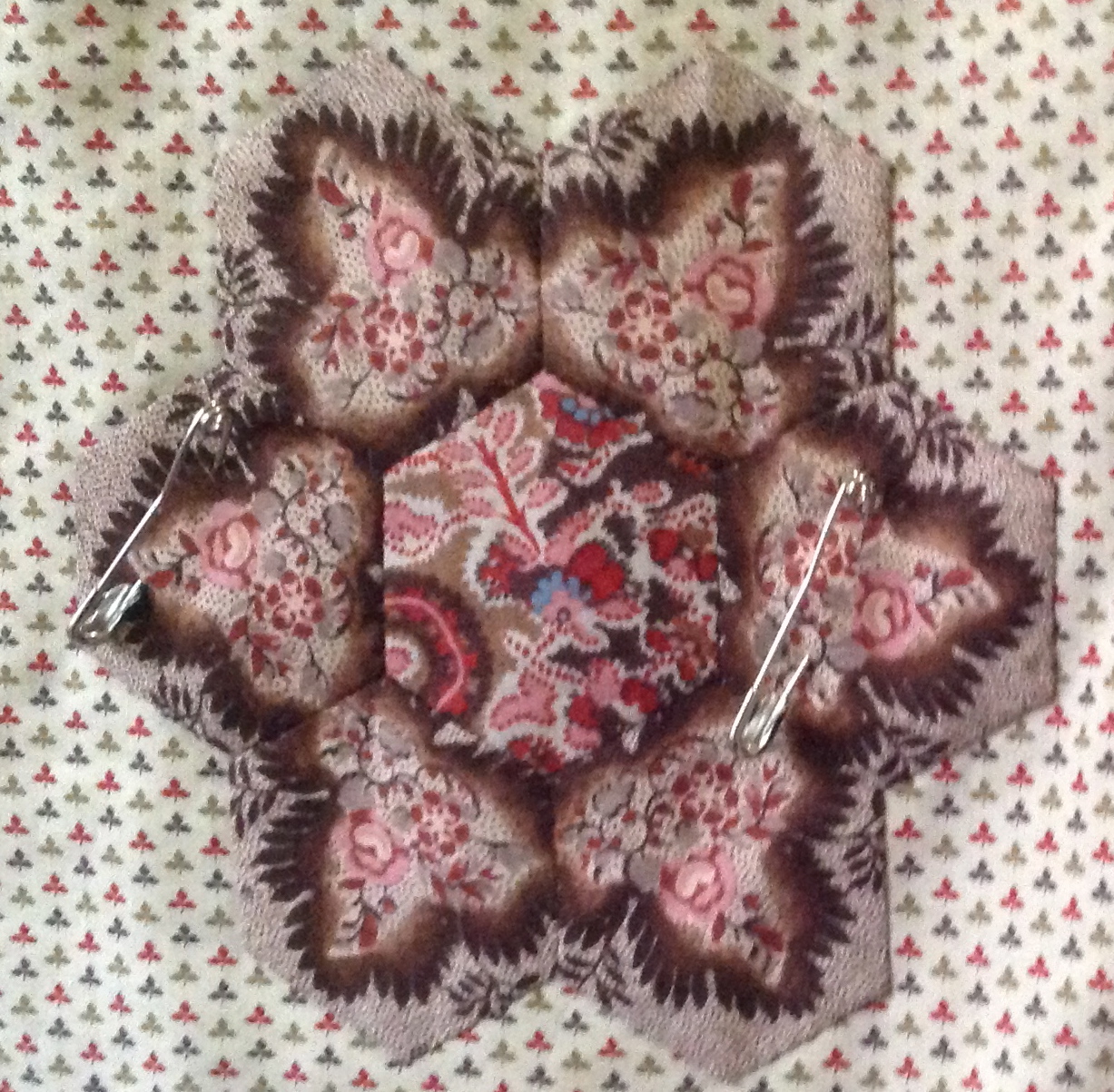 Appliqué and Pieced Quilts. : September 2013