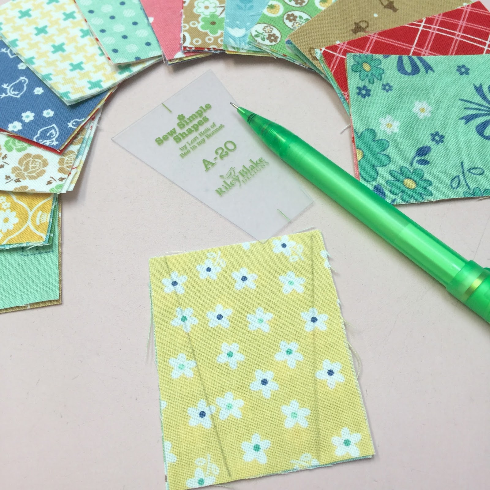 6" round Dresden Plate Tutorial using Sew Simple Shapes | Bee In My ...