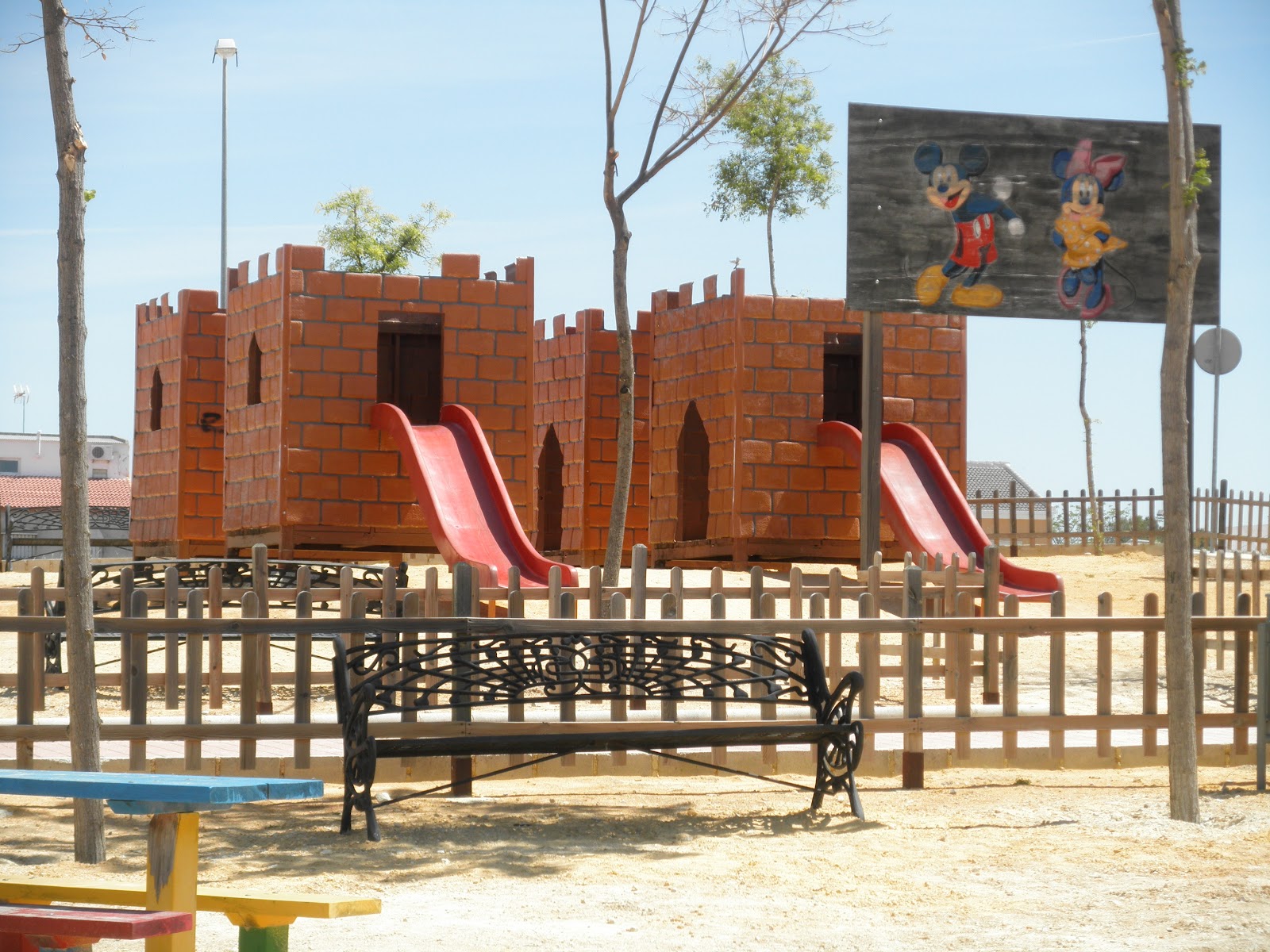 CRÓNICAS DE CASARICHE 2: Parques de Casariche