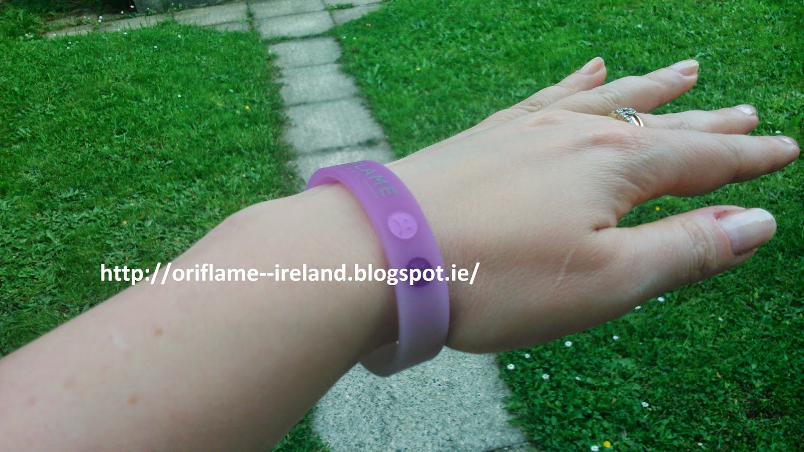 Oriflame with Aleksandra: SUN ZONE UV INDICATOR BRACELET FROM ORIFLAME