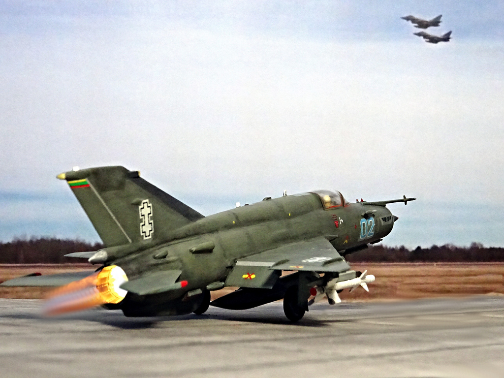 Planes Picture Collection: Mikoyan-Gurevich MiG-21