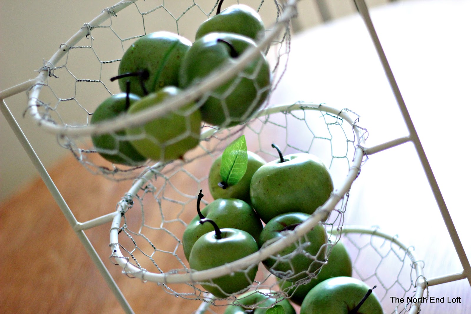 The North End Loft: Chicken Wire Plate Stand